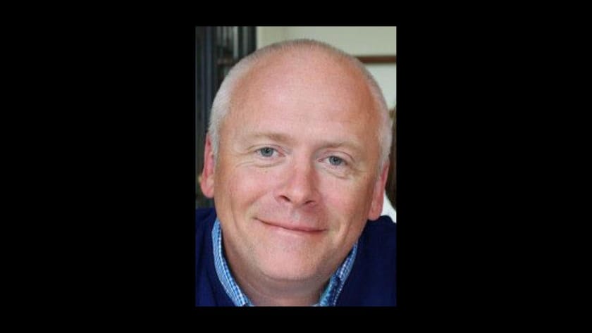 Who was Scott Earl? Funeral details revealed as beloved Bedford teacher ...