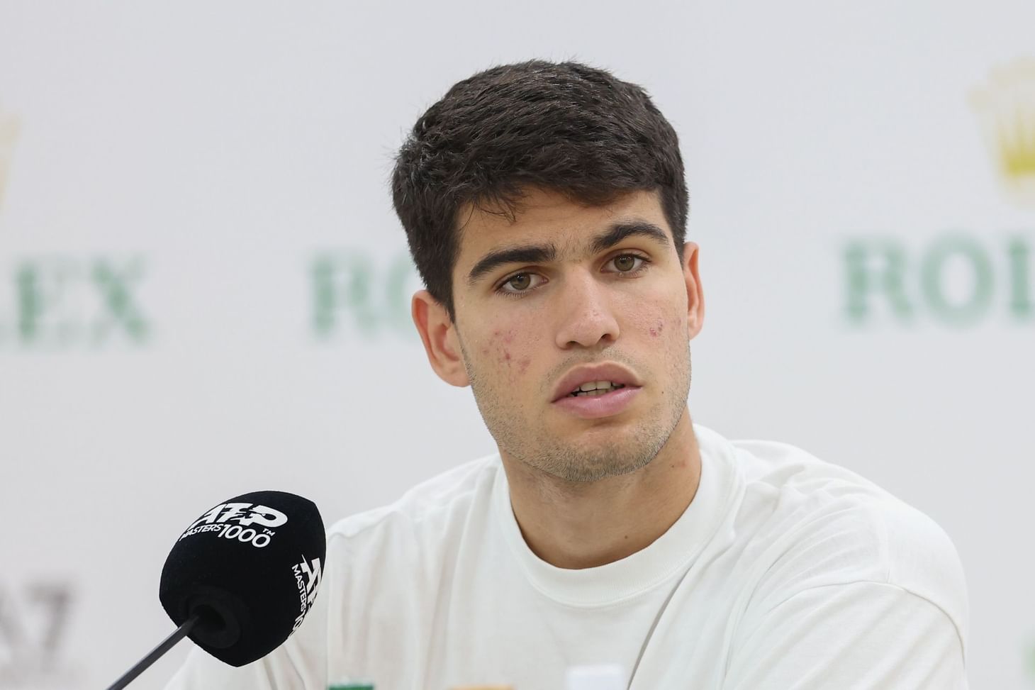 Nicolas Jarry kisses wife in jubilation after ending Carlos Alcaraz's ...