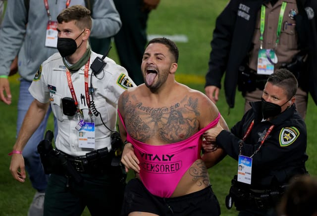 Did Super Bowl streaker win $374,000 for disrupting Super Bowl LV? Plus ...