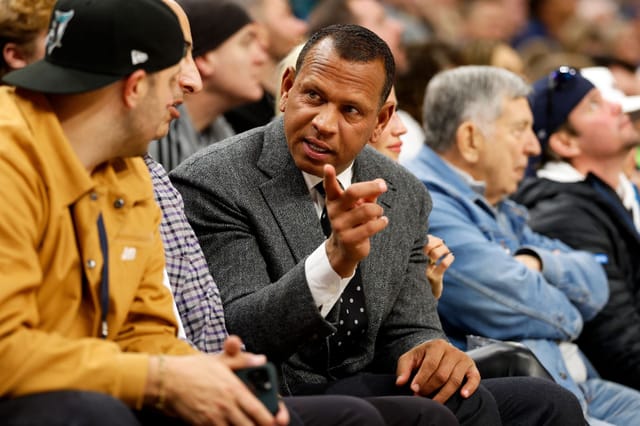 “Maybe he forgot his sunscreen” - Alex Rodriguez's tanned courtside ...