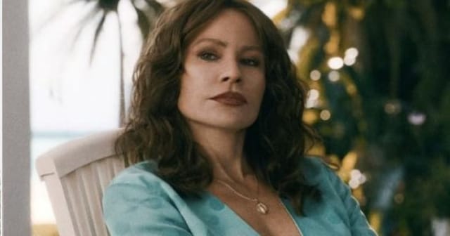 What is the hand gesture that Griselda Blanco makes while smoking ...