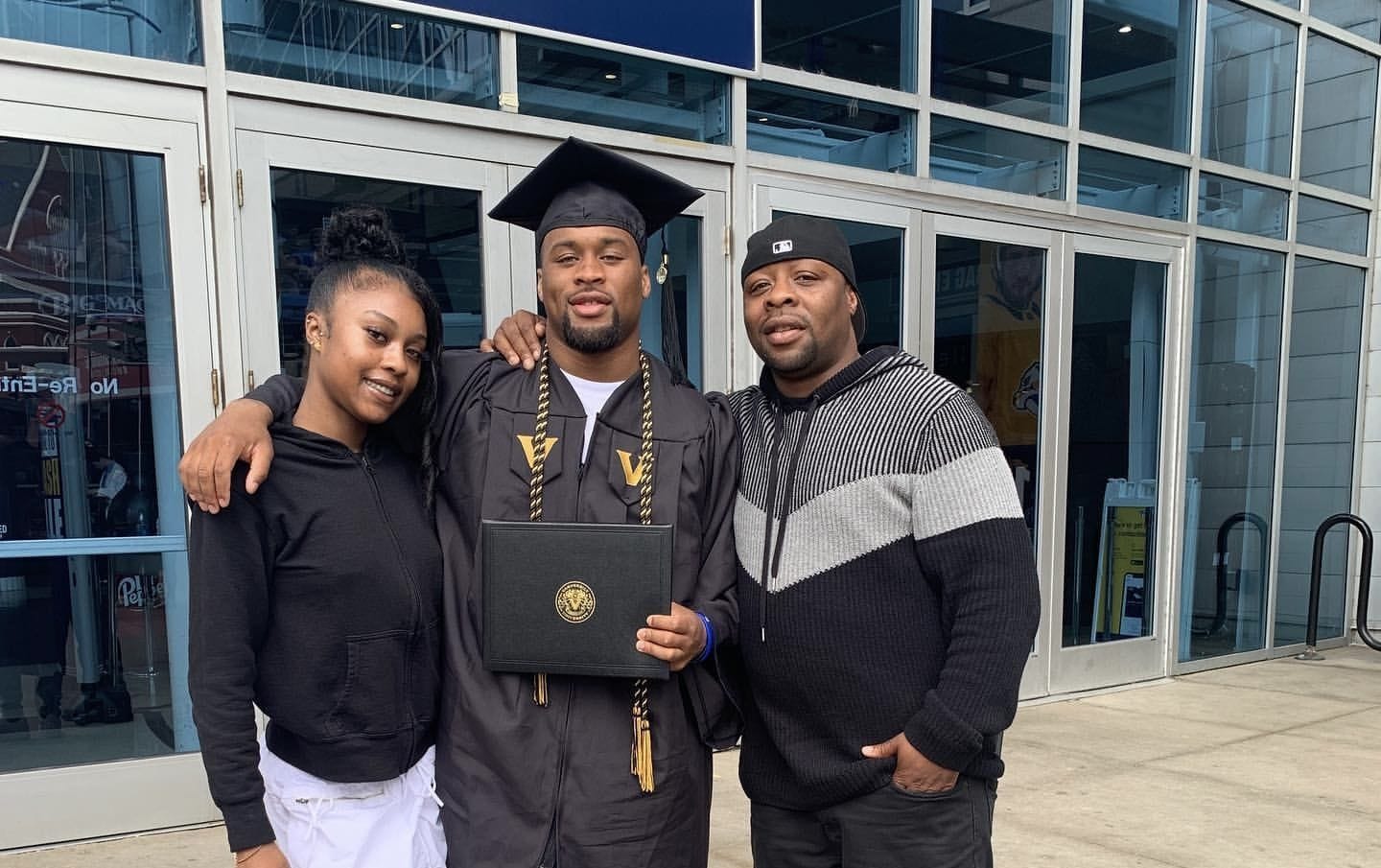 Who Are Ray Davis's Parents? Age, Nationality & More