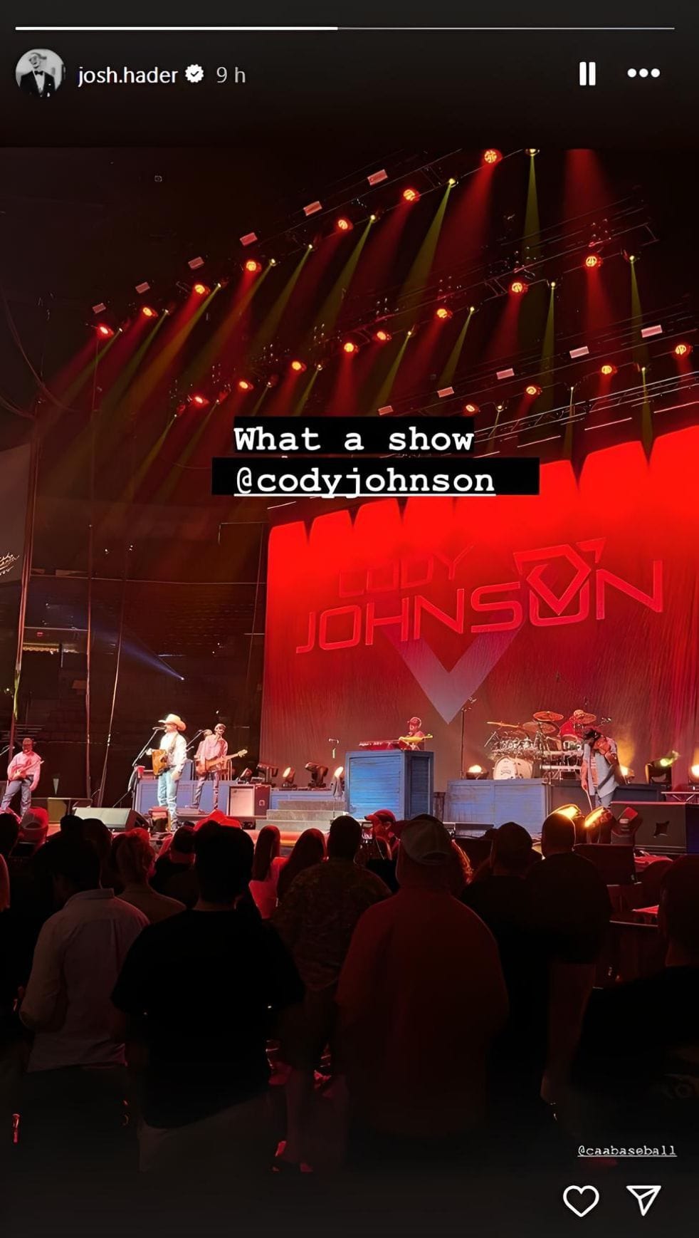 "What a show” - MLB star Josh Hader and wife Maria bedazzled by Cody ...