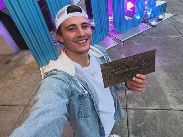 "That was a touchdown": American Idol fans celebrate footballer Blake ...