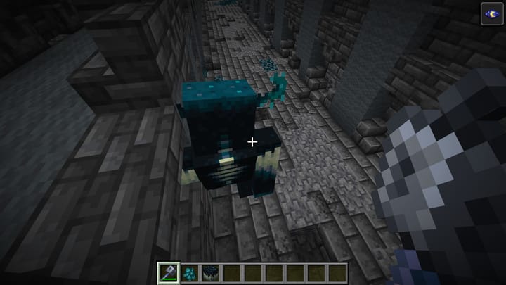 How powerful is New Minecraft weapon mace?