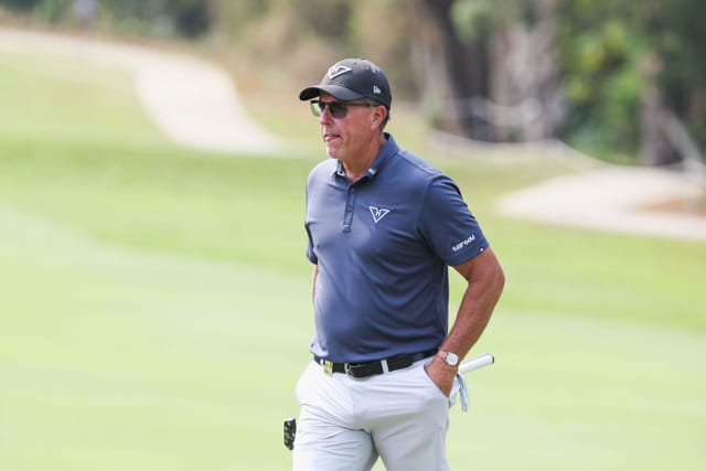 Phil Mickelson enlists 20-Year PGA Tour Veteran Jon Yarbrough as new caddie ahead of 2024 ...