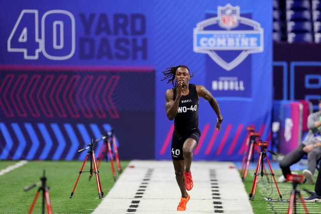 Who has the fastest 40-yard dash? Looking at all-time records in NFL ...