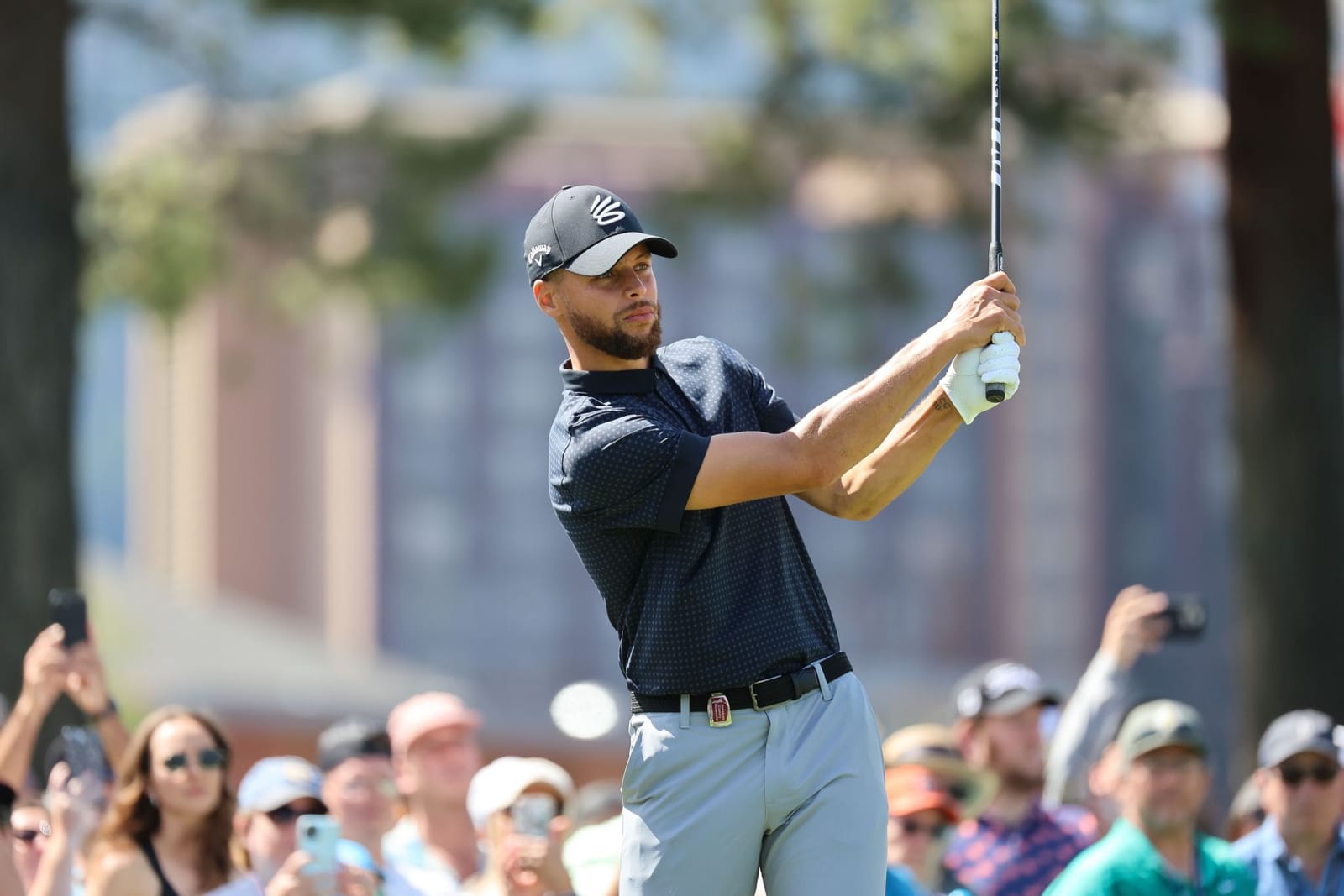 WATCH: Steph Curry debuts the golf swing celebration after hitting 30 ...