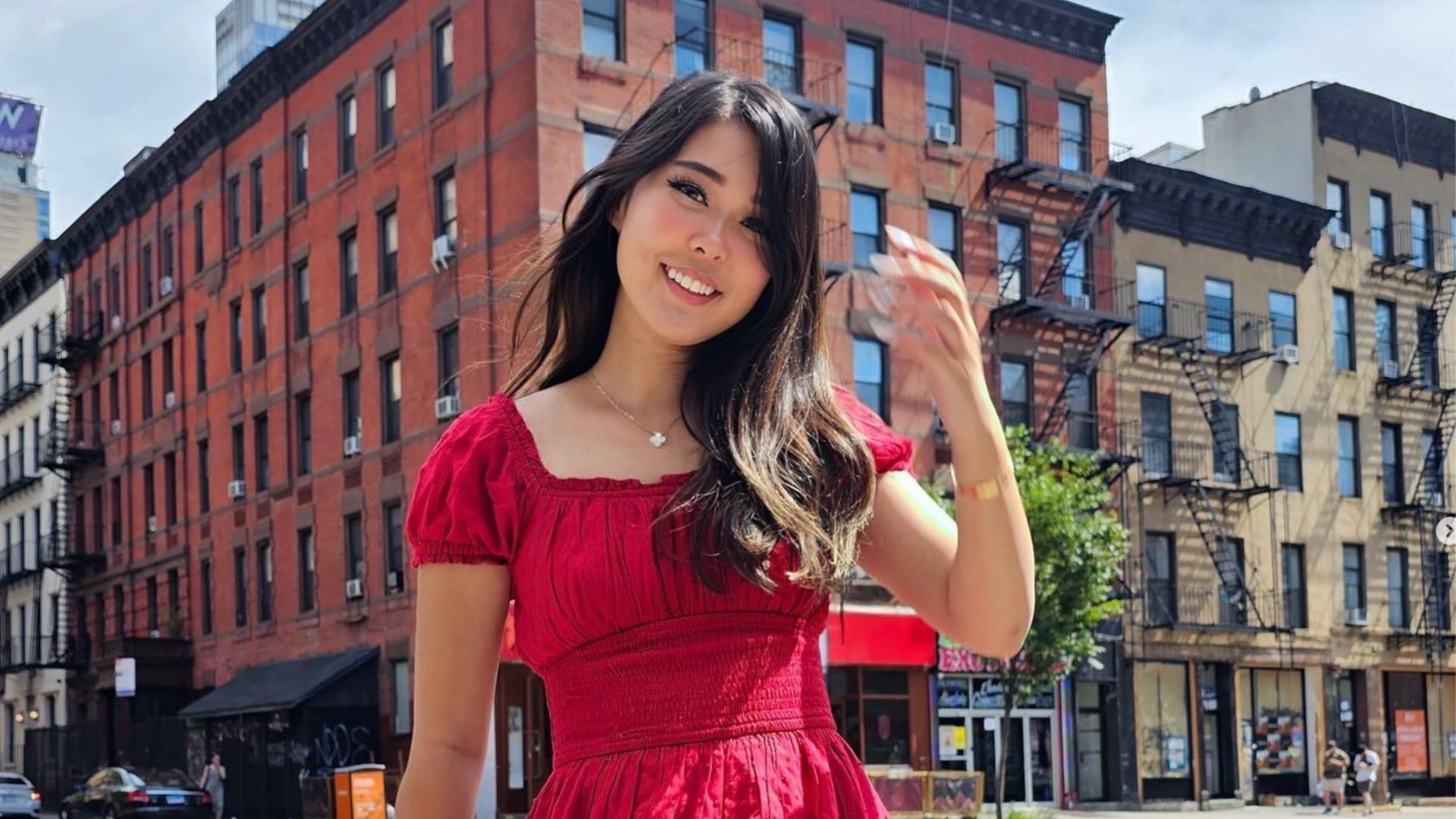 "Is she f**king stupid?" - Fans react as a clip of ExtraEmily dangerously crossing busy road ...