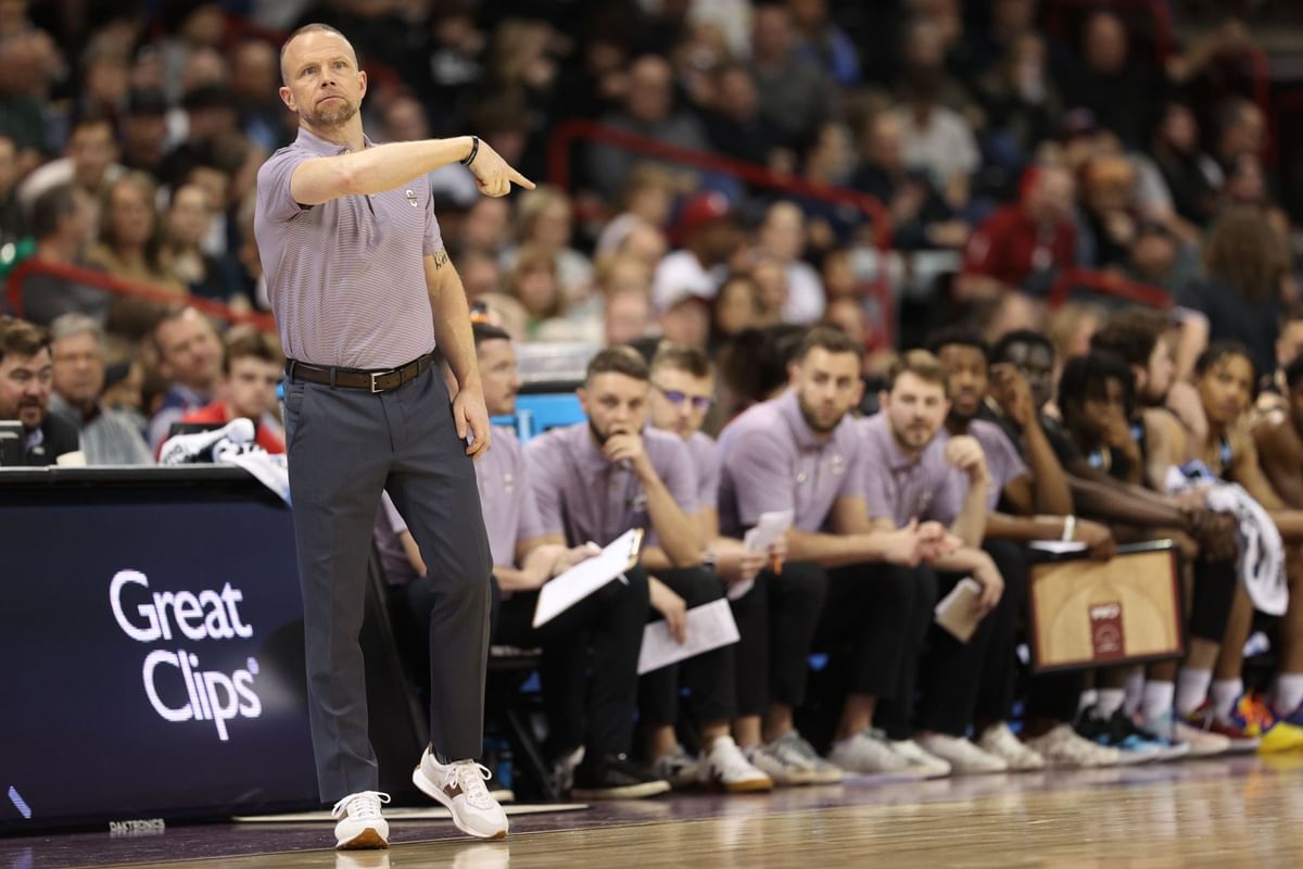 "I was her third choice": Louisville HC Pat Kelsey wins hearts with a ...