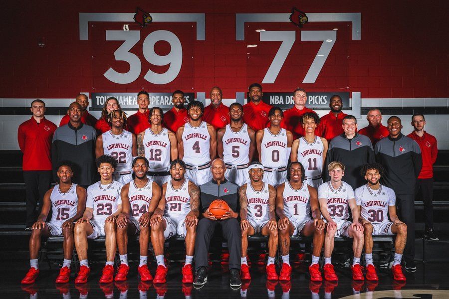 Louisville College March Madness Playoff History - Championship Wins ...