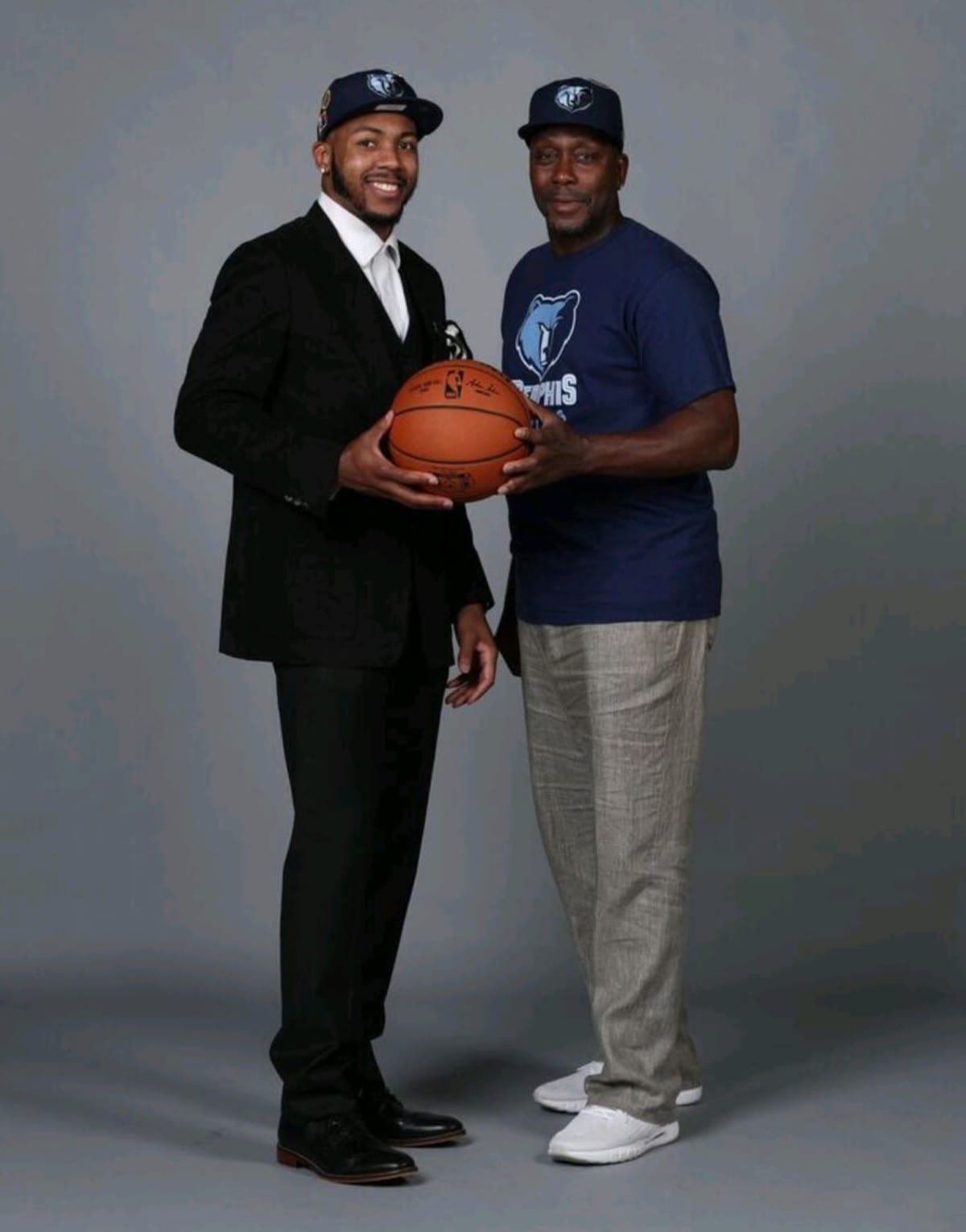 Who Are Jevon Carter's Parents? Age, Nationality & More