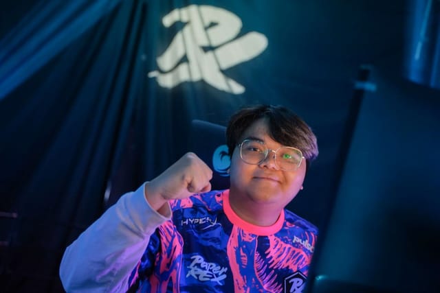 d4v41's Valorant settings (2024): Crosshair, sensitivity, and more