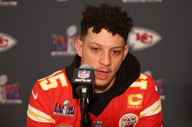 Chiefs fans who suffered frostbite in -4 degree weather at Dolphins ...
