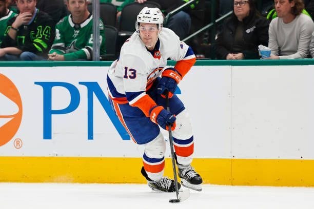 Who Are Mathew Barzal Parents? Age, Nationality & More