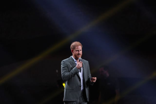 Prince Harry's photo with Sean Diddy Combs goes viral after Duke of ...