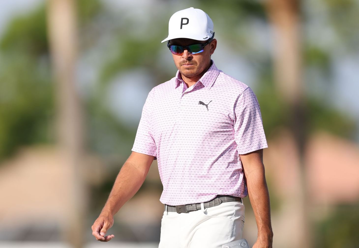 Watch: Rickie Fowler makes fans' day by signing kids' foreheads at The ...