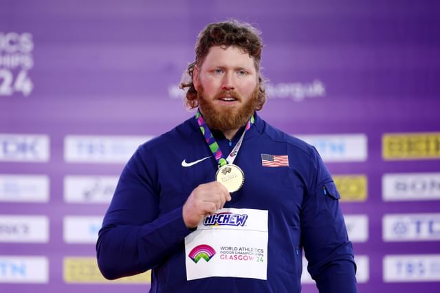 Ryan Crouser reveals personal bests in weight training
