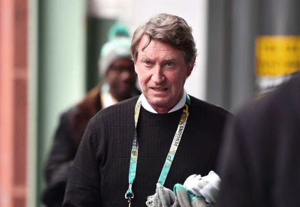 Wayne Gretzky's Contract in 2024, Salary, Net Worth, Endorsements ...
