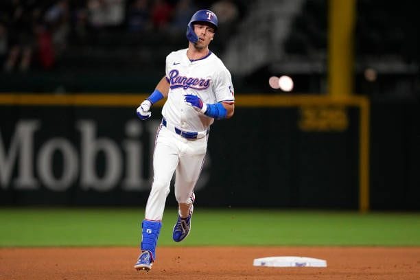 Who is Evan Carter's Wife?