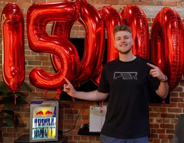 How much is Lachlan's Net Worth as of 2024?