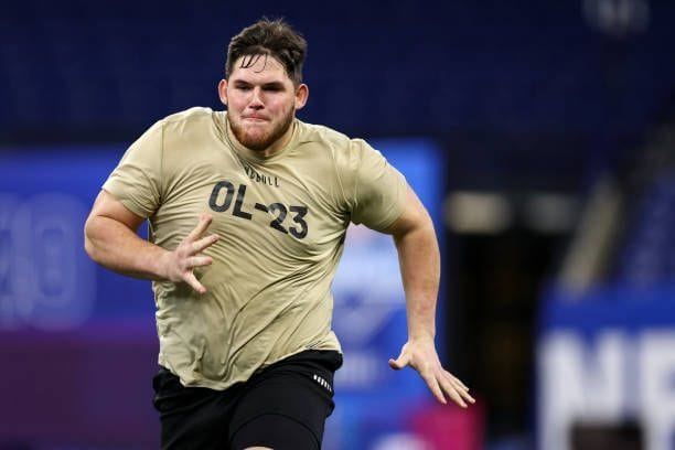 Zach Frazier Parents -Age, Nationality & More