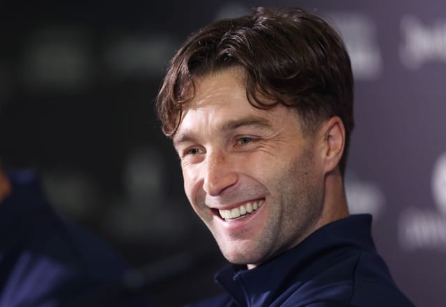 "We are not the same" - Manchester City loyalist Liam Broady trolls ...