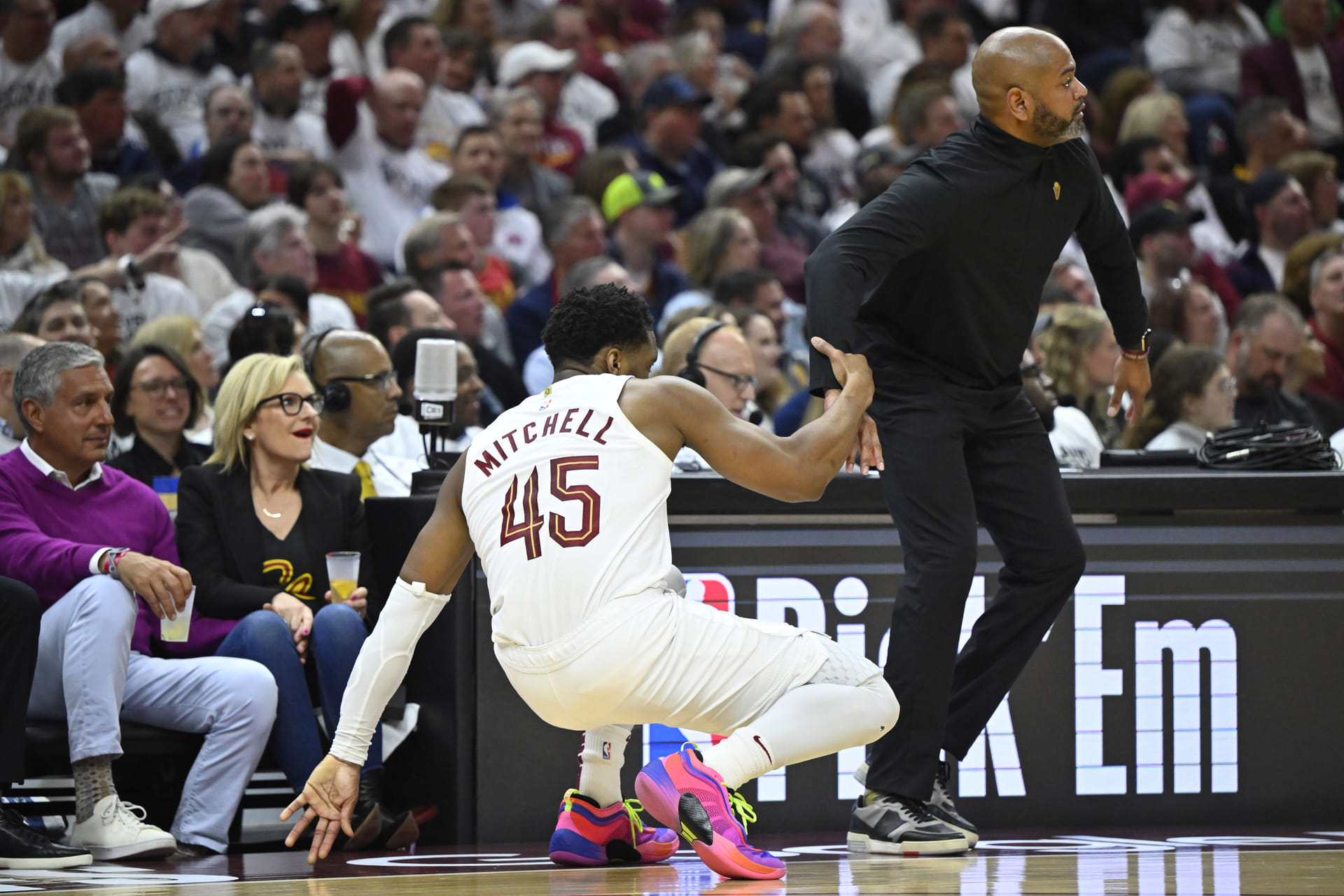 Donovan Mitchell: Is Donovan Mitchell playing tonight against Orlando ...