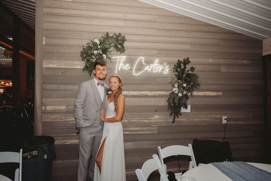 Who is Evan Carter's Wife?