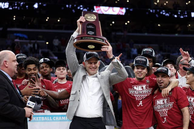 UConn: "Will win by 5 points": Alabama football players drop early ...