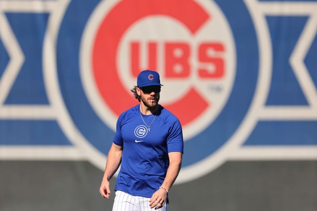 WATCH: Cubs 3B Patrick Wisdom wows with smooth crip walk dance moves