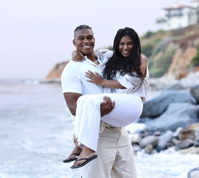 Who is Walter Rouse’s girlfriend, Bobbie Banks?