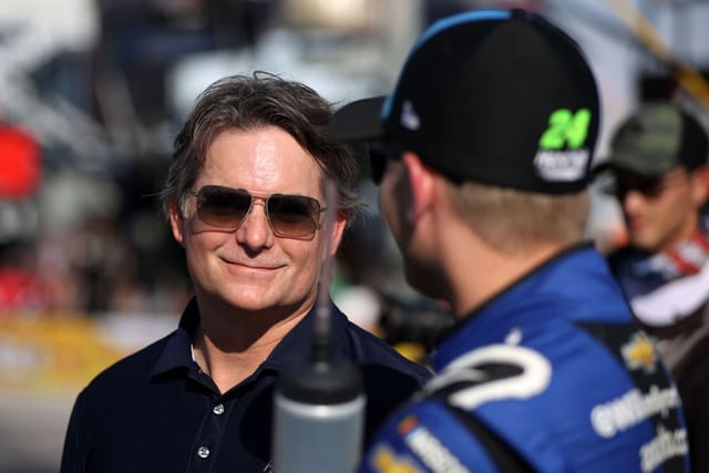 Jeff Gordon: William Byron earns high praise from Jeff Gordon after ...