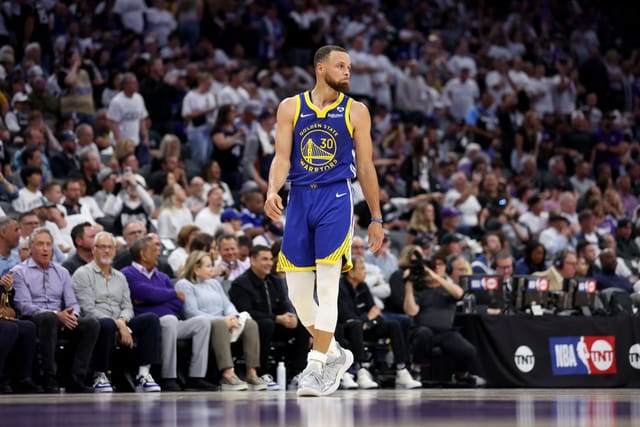 "How many game winners did he have!?" - NBA fans divided over Steph ...