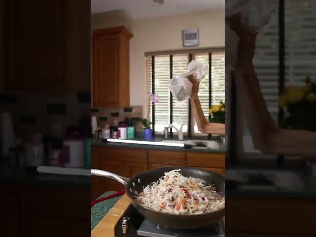 Who is Cooking With Lynja?