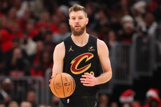 Dean Wade's Contract Breakdown, Salary Cap Details, Bonuses, Terms & More