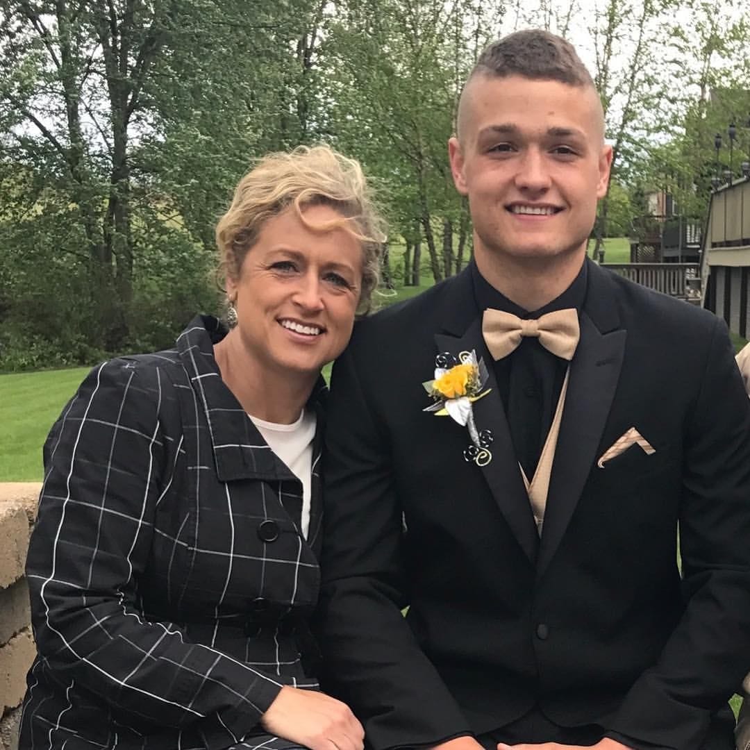 Who are Cade Stover's Parents?