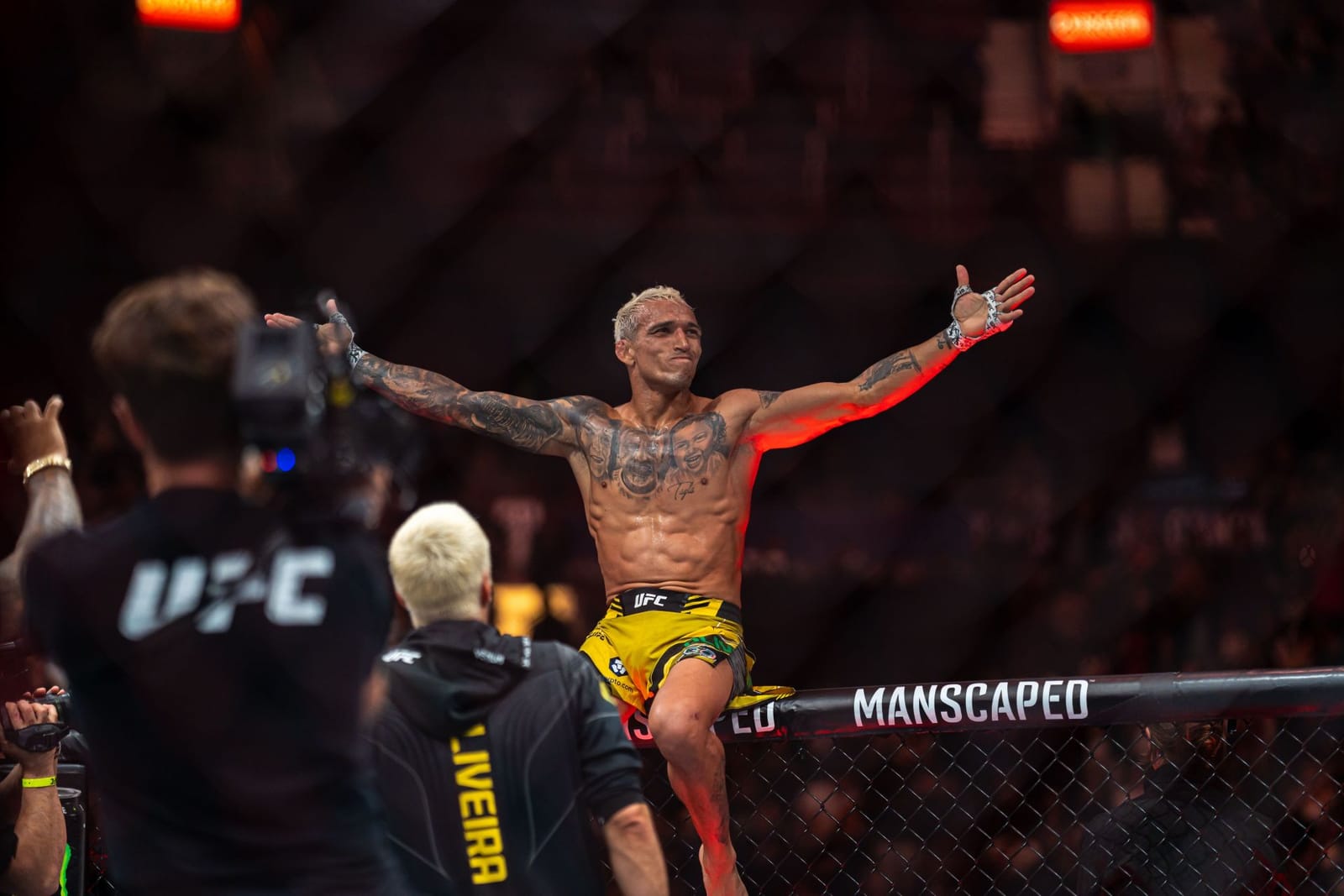 Why did Charles Oliveira lose the belt?