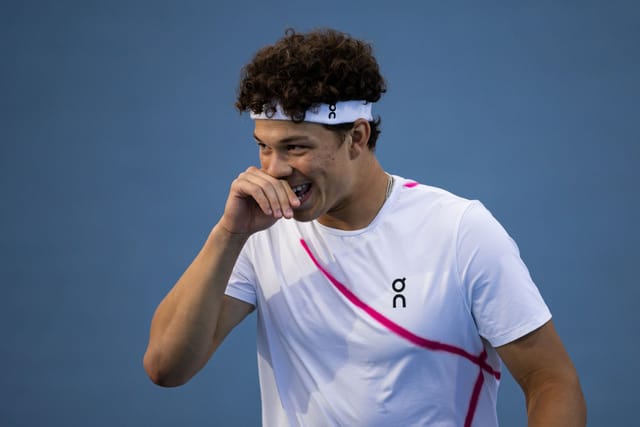 Ben Shelton's sister Emma congratulates fellow Gator Carly Briggs on ...