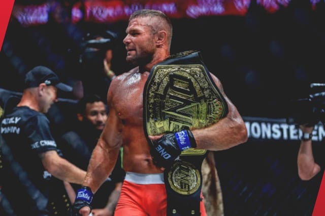 three-division champion: “In the line for everybody” - Fans confident ...