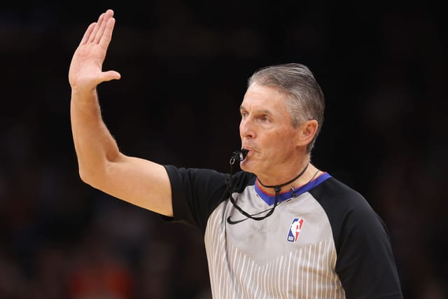 "Historical performance incoming"- NBA fans turn in hilarious reactions ...