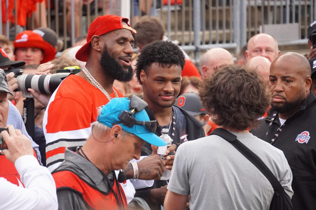 Lebron James lets his inner Buckeye out as Lakers’ legend reacts ...