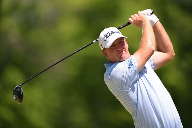 Tom Hoge celebrates his 35th birthday with an eagle at Charles Schwab ...