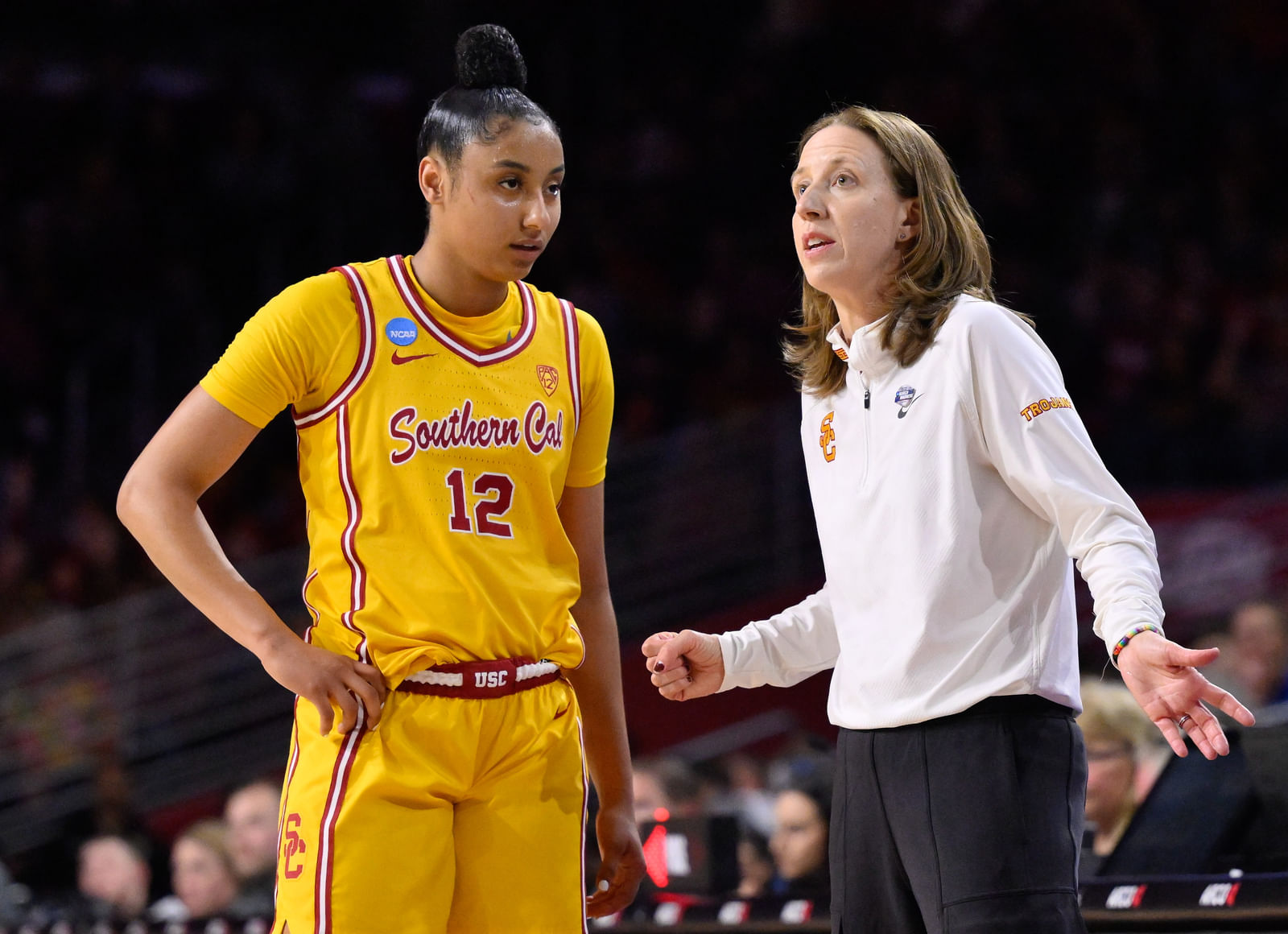“This. Is. Everything” - USC HC Lindsay Gottlieb reacts as Talia von ...