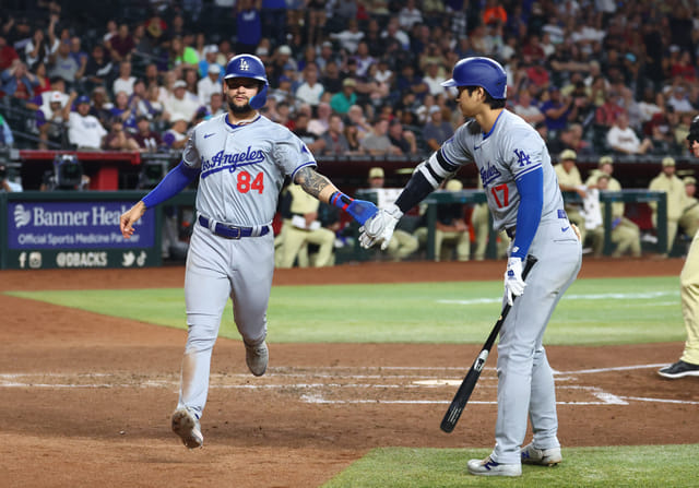 WATCH: Andy Pages puts the Dodgers on the board with a deep two-run shot