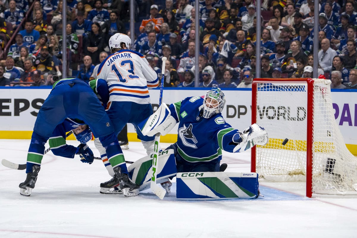 Vancouver Canucks vs Edmonton Oilers: Live streaming options, where and ...