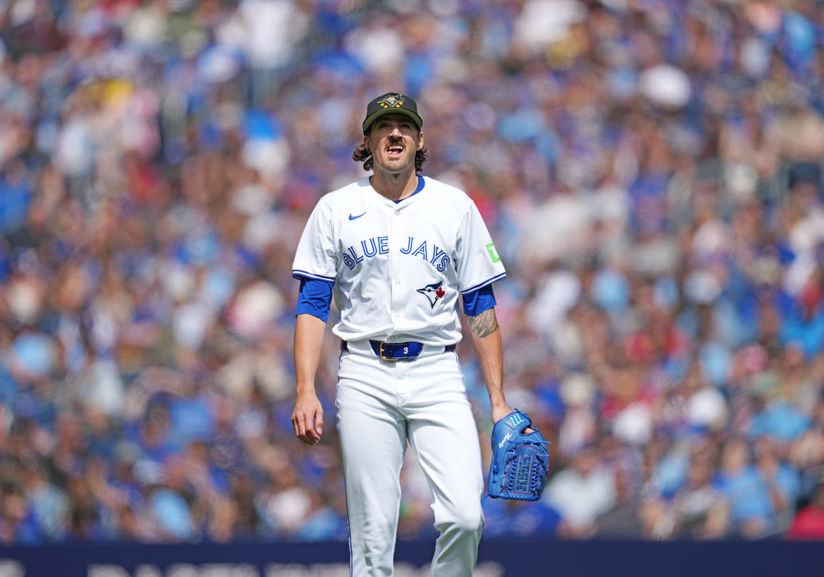 Top analyst names Blue Jays as trade deadline sellers, Vladimir ...