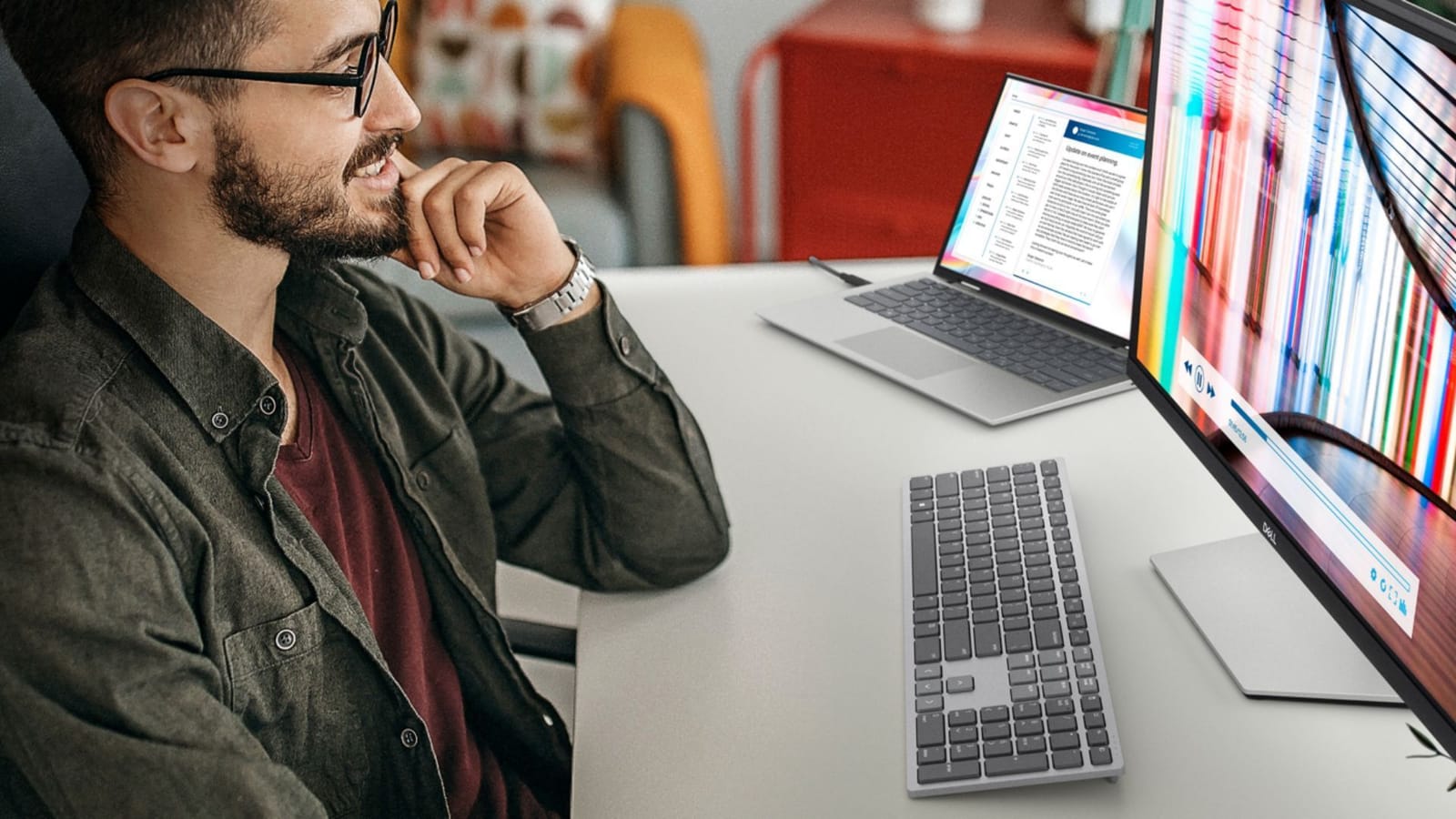 24-inch vs 32-inch monitor: Which one is better for gaming?