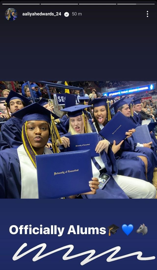 Mystics' Aaliyah Edwards gets emotional as she poses with former ...