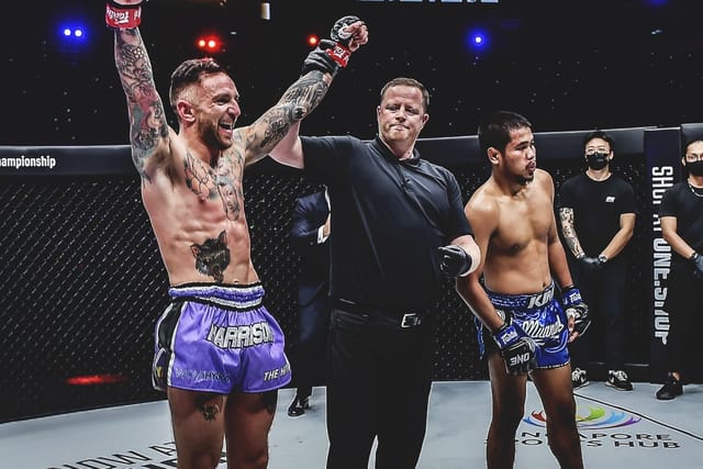 Liam Harrison Muay Thai: FREE FULL FIGHT: The absolute insanity of Liam ...